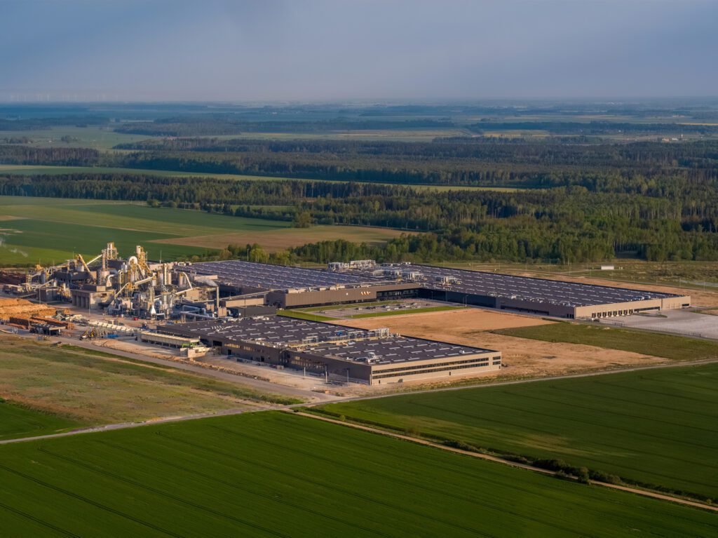 VMG grupė Akmenės LEZ atveria trečią gamyklą – SA.lt